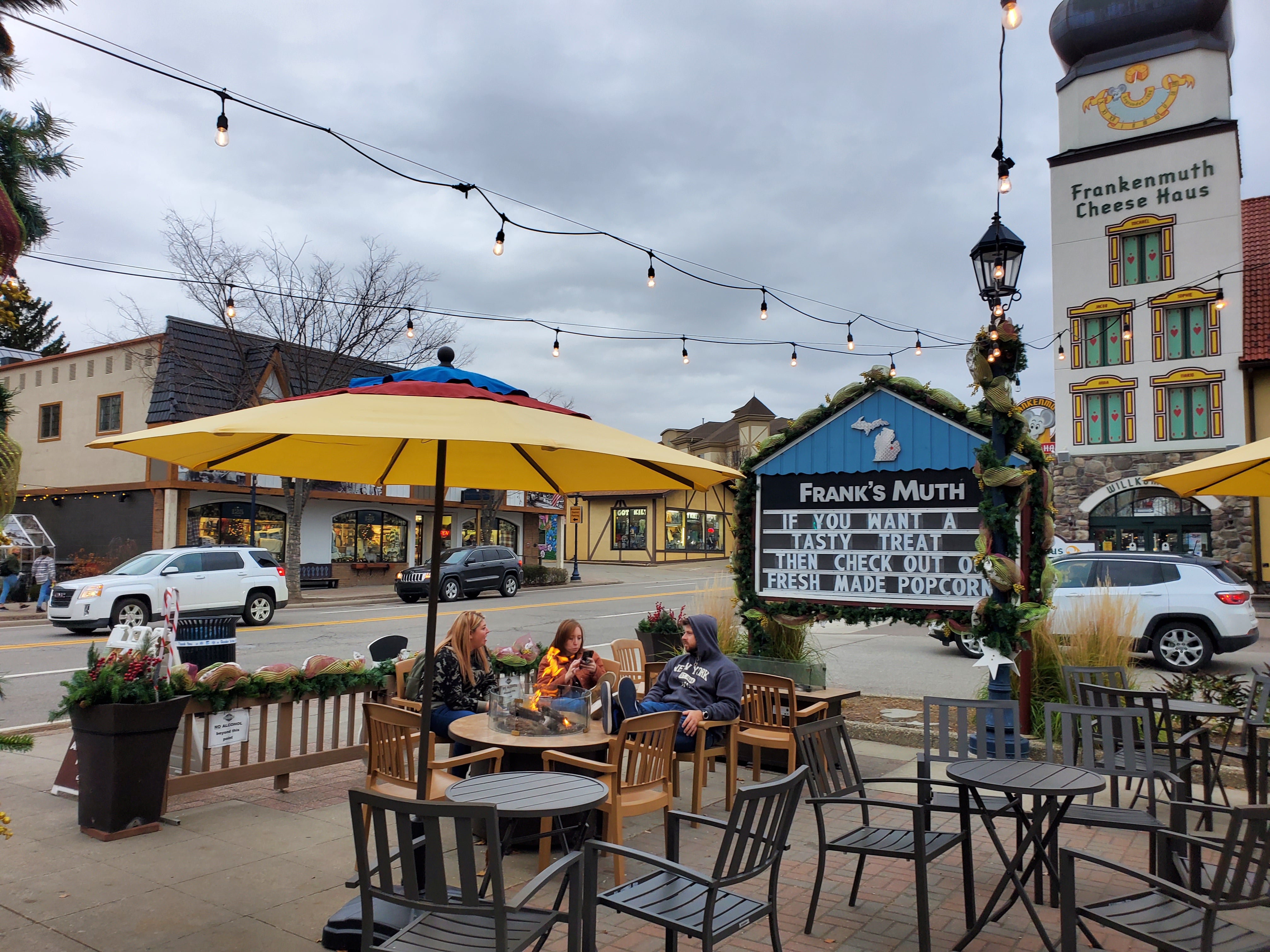 Bar Menu – Frank's Muth